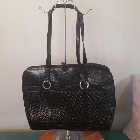croft & barrow | Bags | Croft Barrow Black Leather Laptop Purse Euc ...